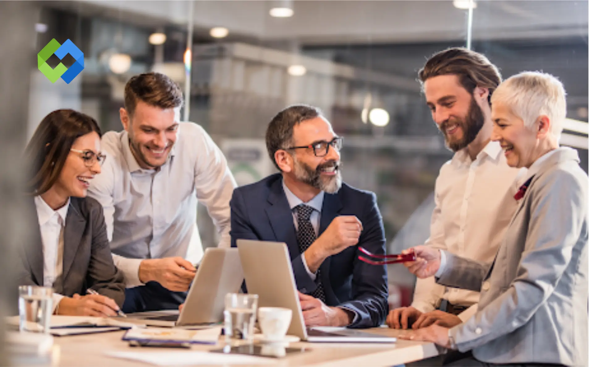 Best Business Communication Platforms in 2025 Compared - Webzeto